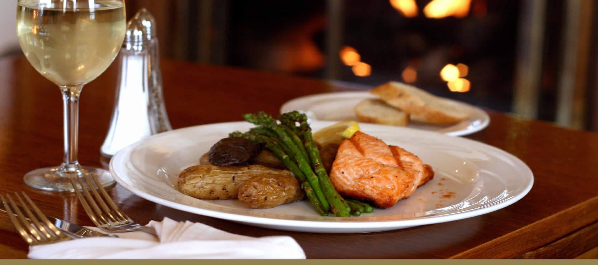 Official Website Victorian Inn Hotel, Ferndale CA: Get Best Available ...